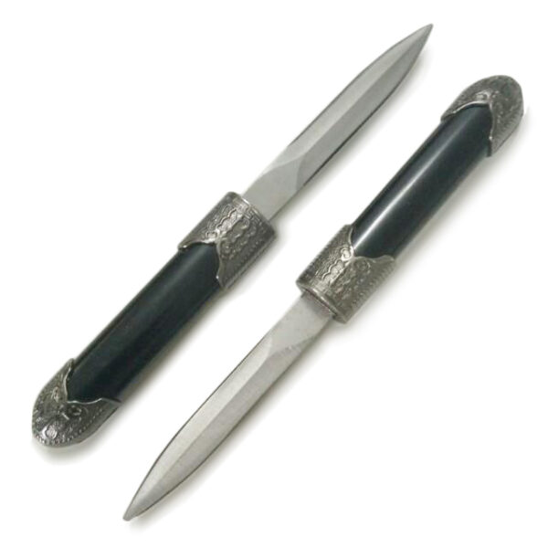 Double Short Swords Size 1 - Knives & Swords Specialist